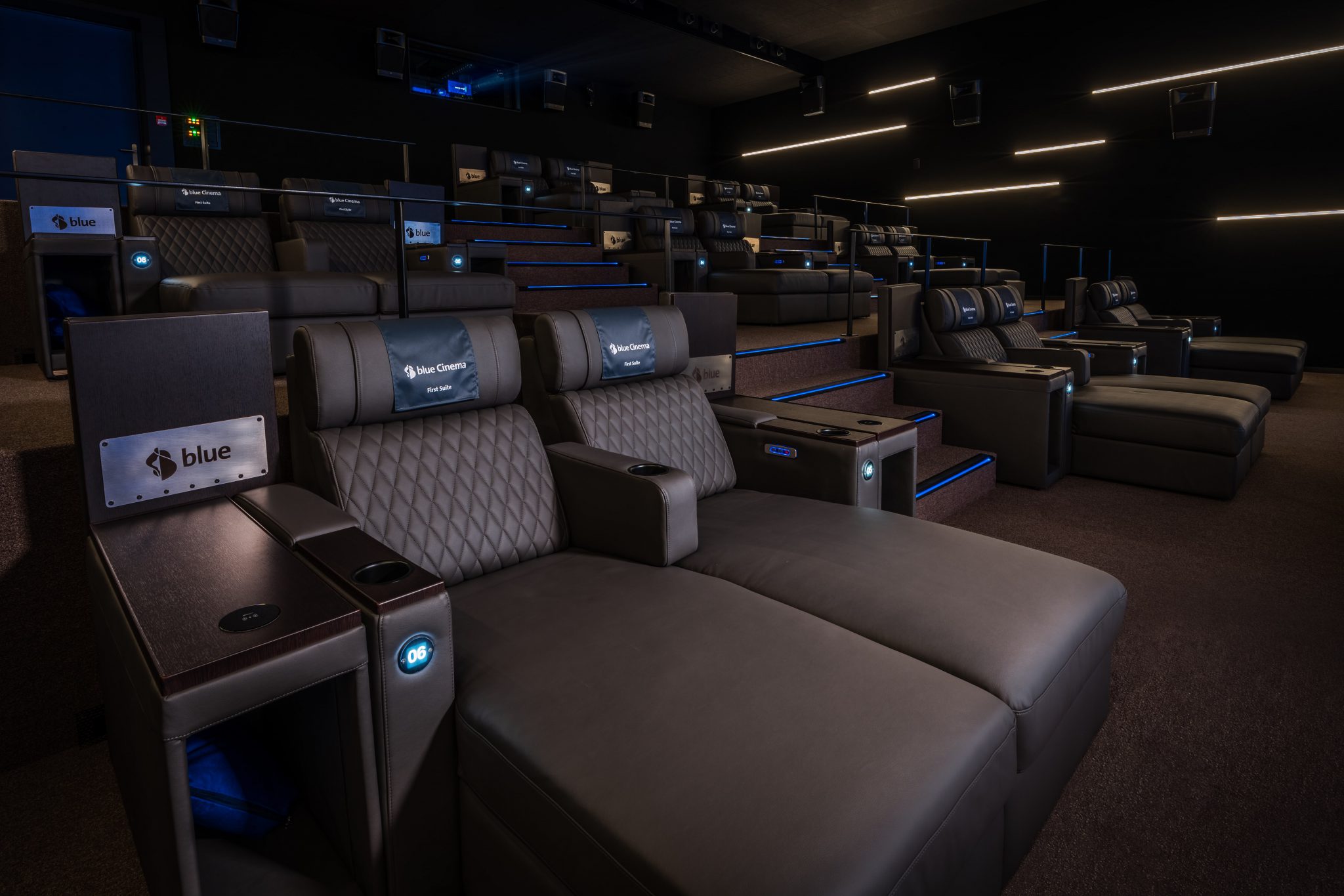 blue Cinema Chur West: Premier Multitainment | blue cinema